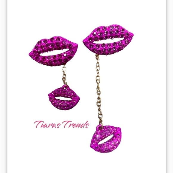Jewelry | Sparkly Mismatched Lip Dangle Earrings | Poshmark